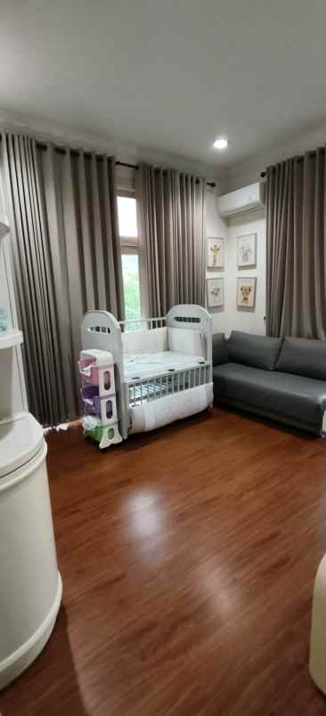 Rumah Graha Famili Family Dijual Murah Hadap Utara Shm Kpr Bank