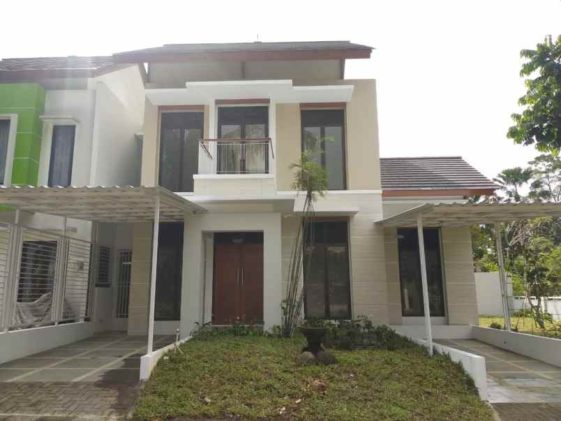 Rumah Strategis di Bogor Bogor Raya Lakeside Orchid Mansion