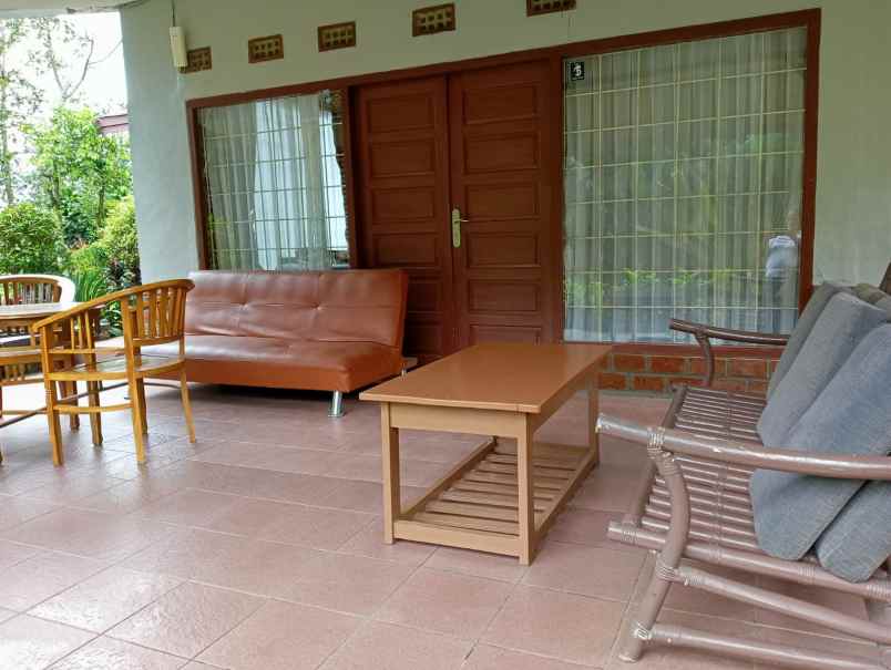 Jual Villa Cantik di Ciburial Cisarua Puncak Bogor Jual Villa Cantik di Ciburial Cisarua Puncak Bogor
