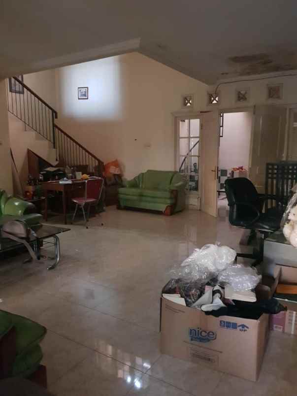 Dijual Rumah Raffles Hills Cibubur