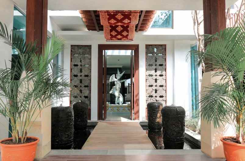 Jual Hotel Bintang 3 Bagus di Jalan Shri Lakshmi Kuta Badung Bali