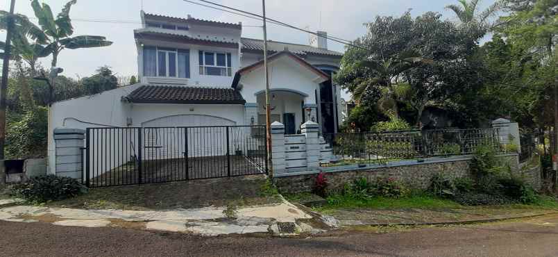 Rumah American Classic Semi Furnished di Setiabudi Regency Bandung