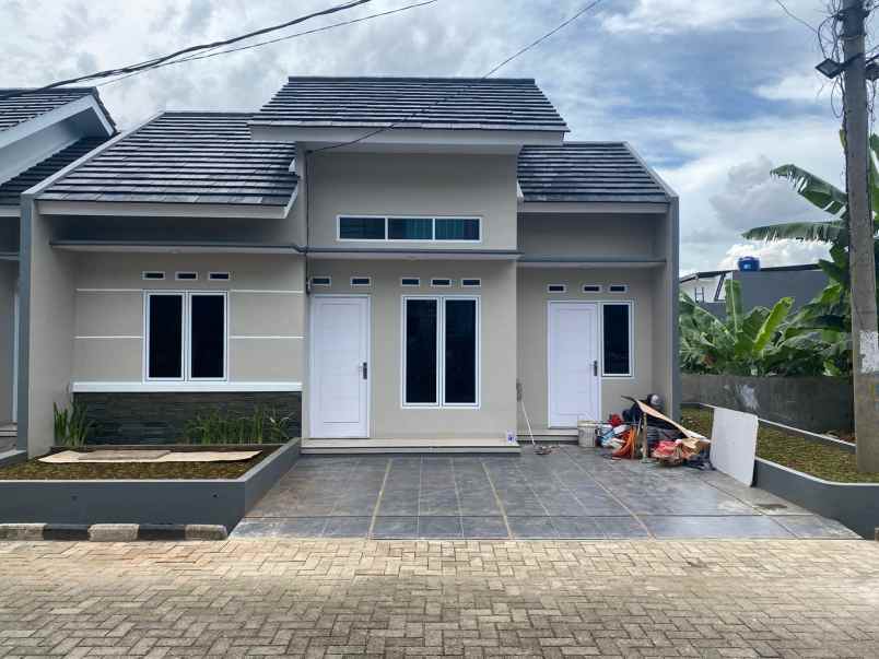 Rumah Bagus Strategis dekat Stasiun Lokasi dekat Grand Depok City