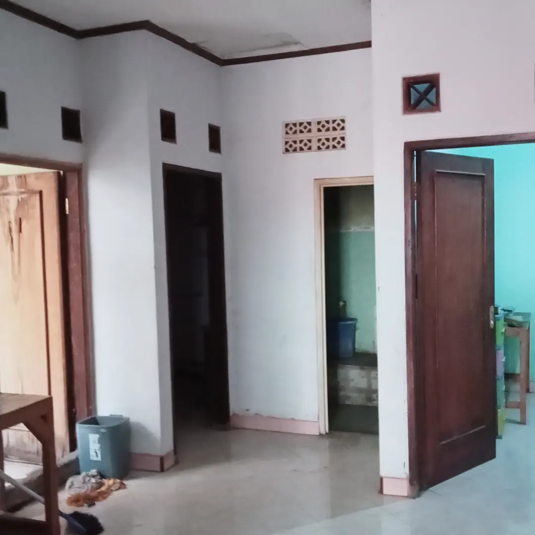 Rumah 2 Lantai di Deka Mall