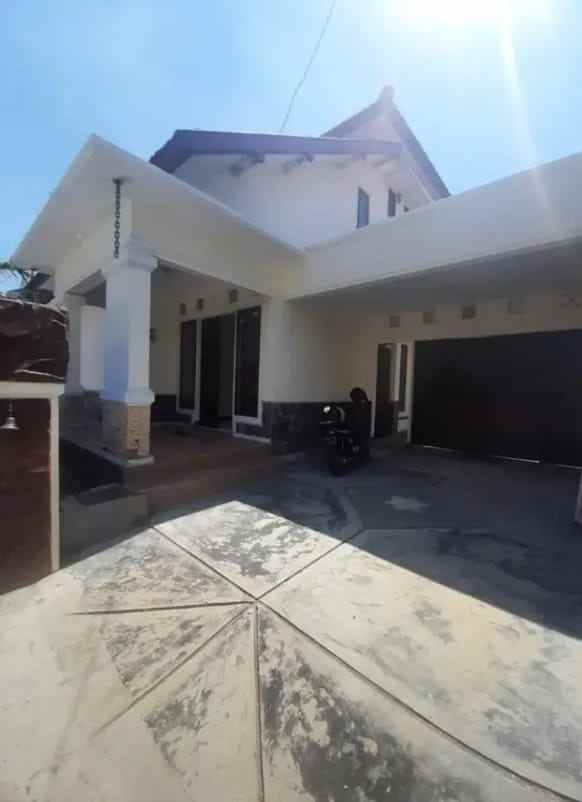 Rumah 2 Lantai dekat Hokky, Rumah Sakit, Merr di Klampis